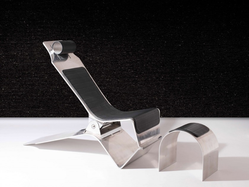 Yonel Lebovici | Fauteuil et ottoman dit Pince sans rire (1986) | MutualArt