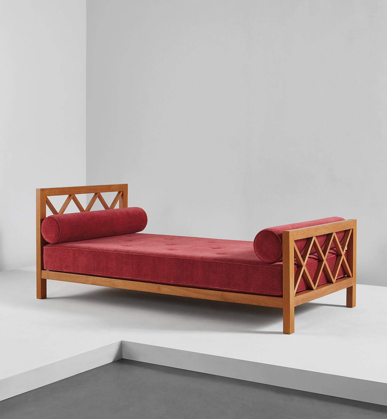 Jean Royère | Croisillon daybed (Circa 1955) | MutualArt