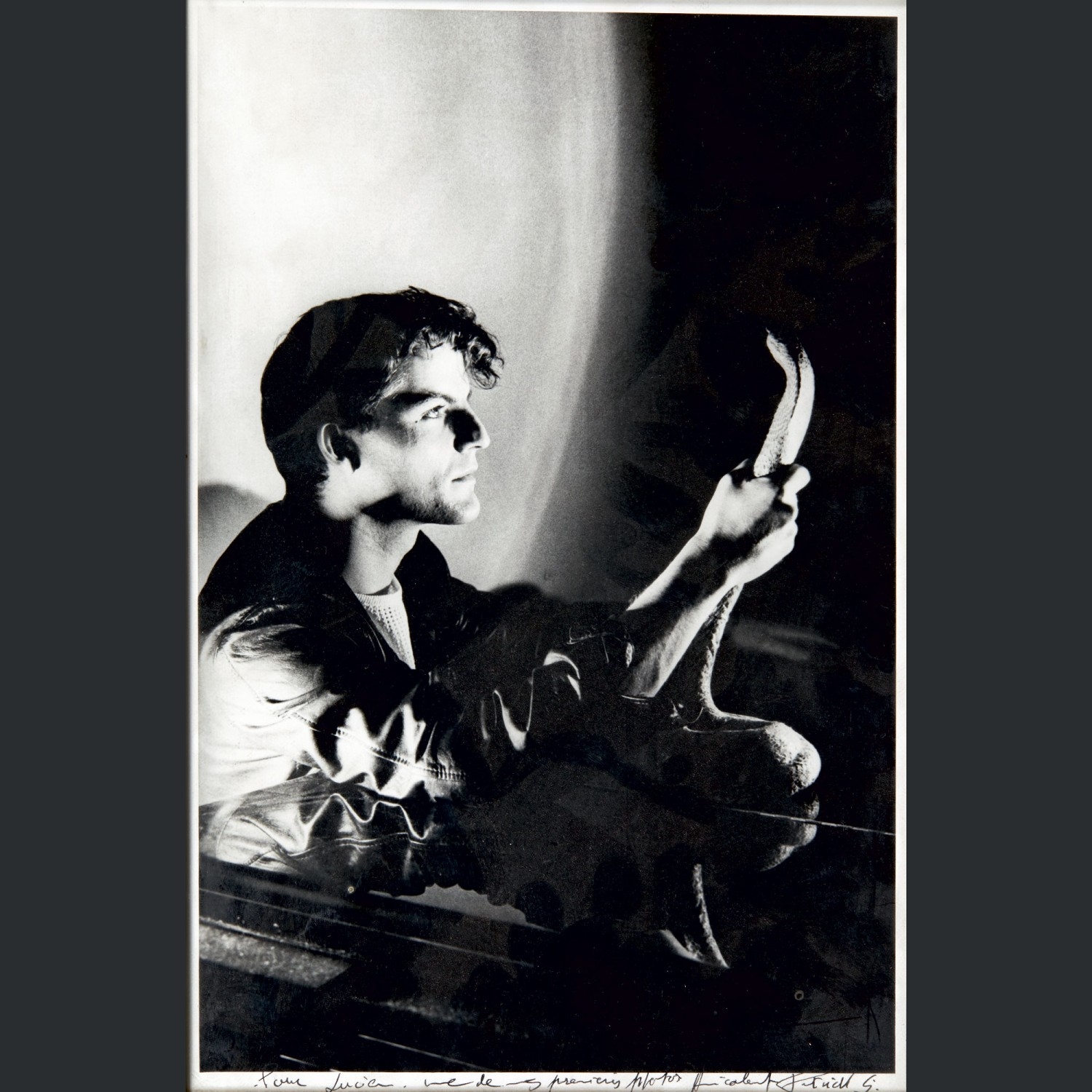 Patrick Sarfati | Homme et cobra | MutualArt