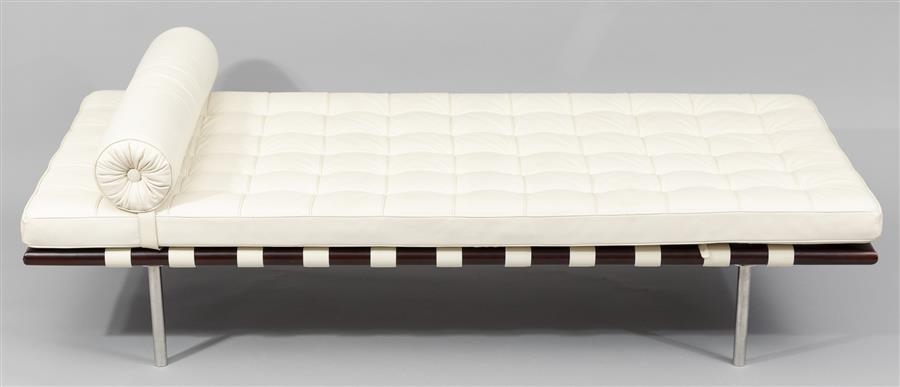 Le Corbusier | Daybed | MutualArt