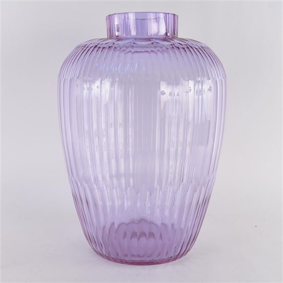 Moser Crystal | 24 Artworks at Auction | MutualArt