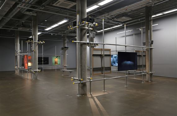 Fiona Crisp: Material Sight | Exhibitions | MutualArt