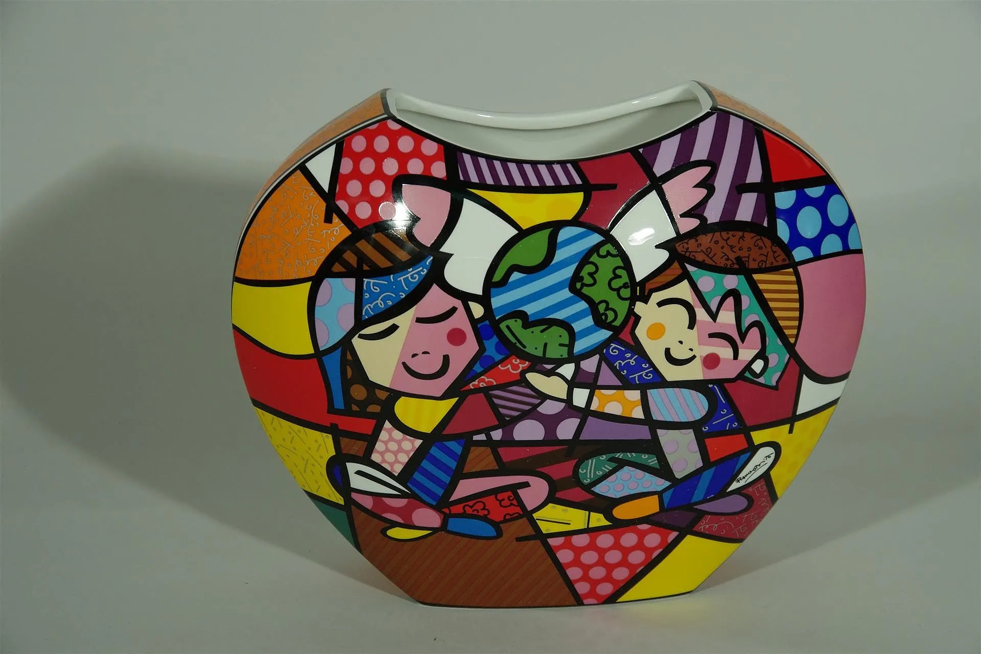 Romero Britto | Children of the world | MutualArt