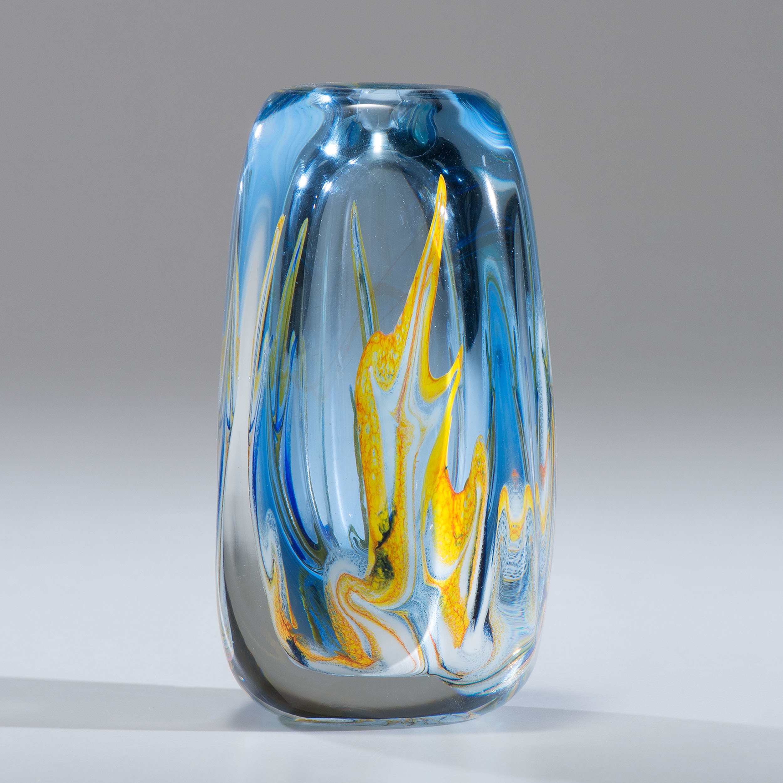 Dominick Labino | Vase | MutualArt