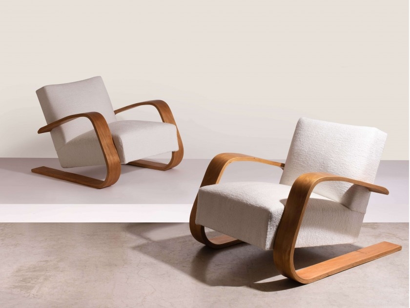 Alvar Aalto | 2 Works: Paire de fauteuils, prototype du mod. 37/400 ...