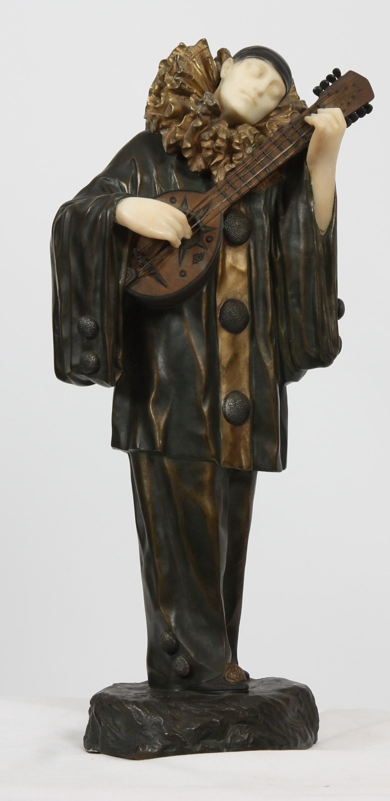 Demétre H. Chiparus | PIERROT A LA MANDOLINE | MutualArt