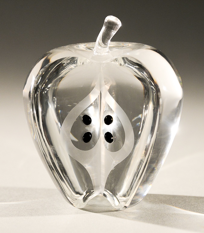 Steuben Glass | Steuben crystal apple with four jade seeds (1978 ...