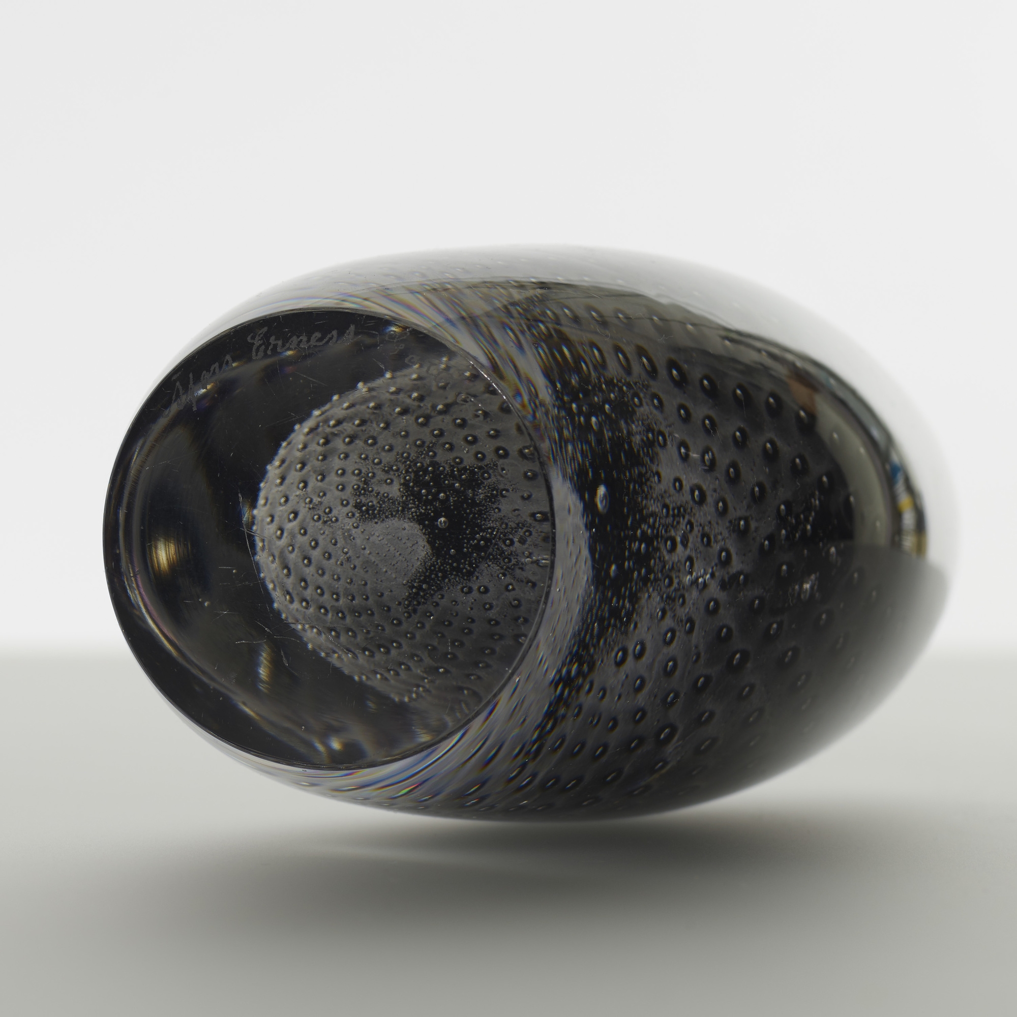 Ernest Gordon | Pearl vases, set of two | MutualArt