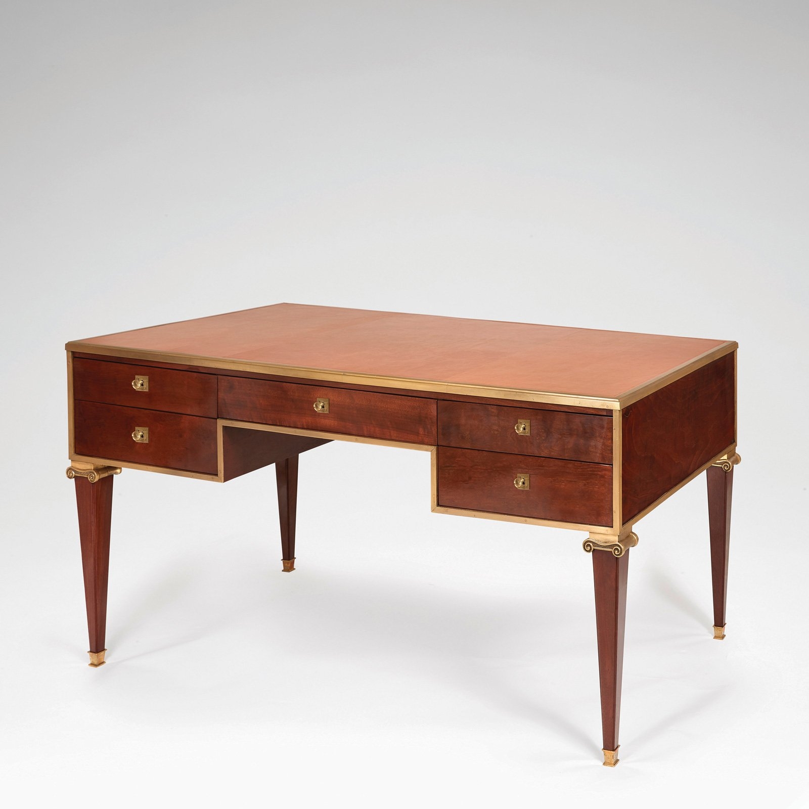 Marc du Plantier | Bureau à tiroirs | MutualArt