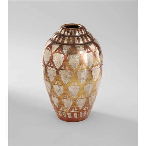 Luc Lanel | Vase ovoïde en dinanderie de maillechort et cuivre | MutualArt