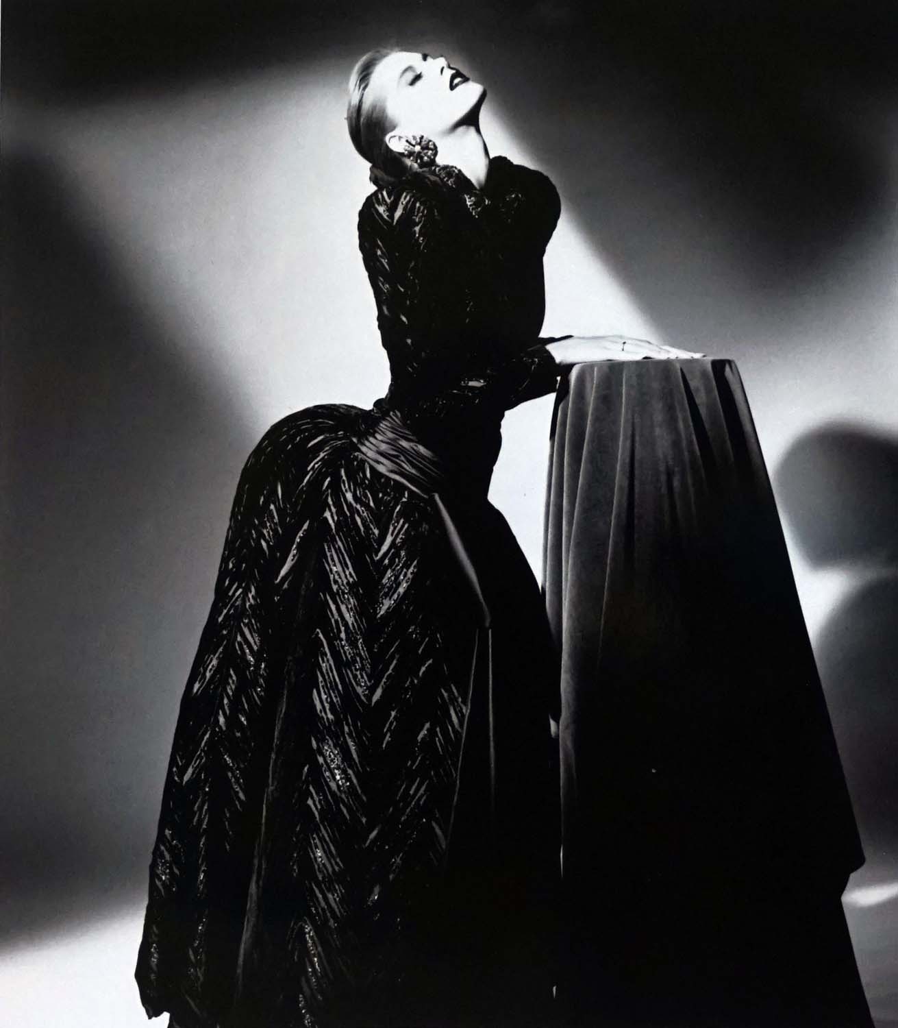 Jean-Loup Sieff | Untitled (1987) | MutualArt