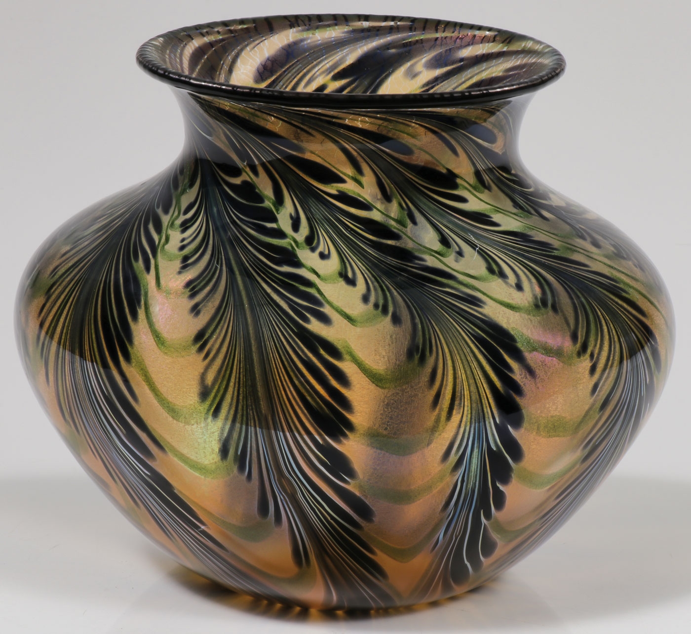 Charles Lotton | Vase | MutualArt