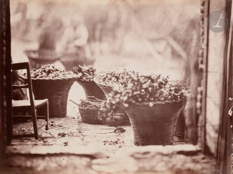Edmond Lebel | Paniers de fruits sur le seuil d’une porte, vue à contre ...