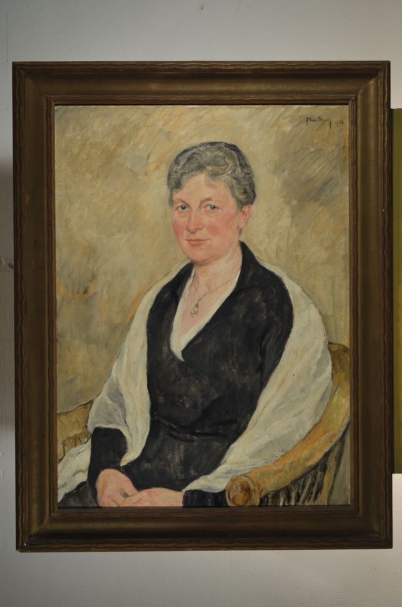 Max Stern | Early Spring at the Hofgarten in Munich | MutualArt