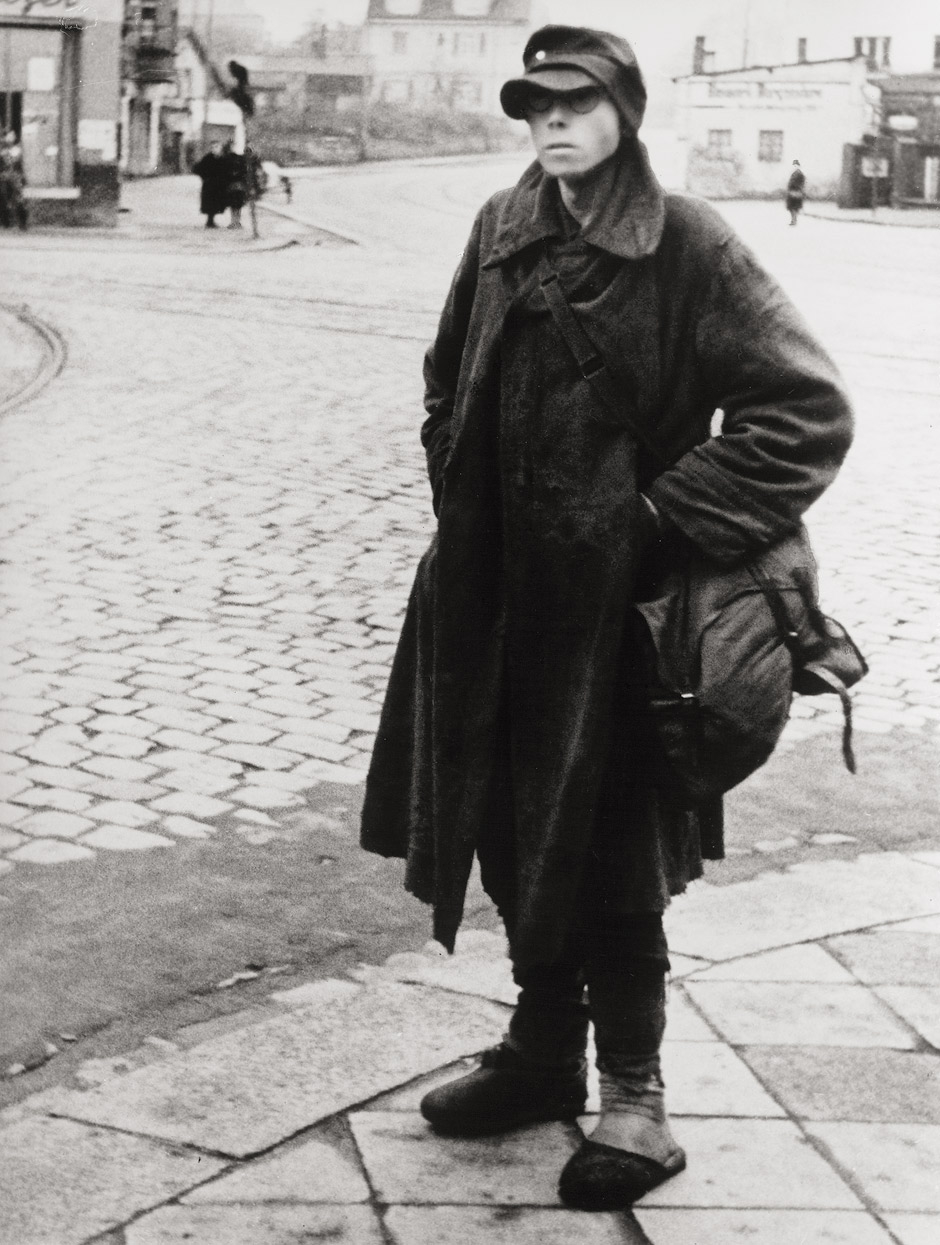 Richard Peter Sen | Kraftfahrpark im Ausstellungsgelände, Dresden,1946 ...