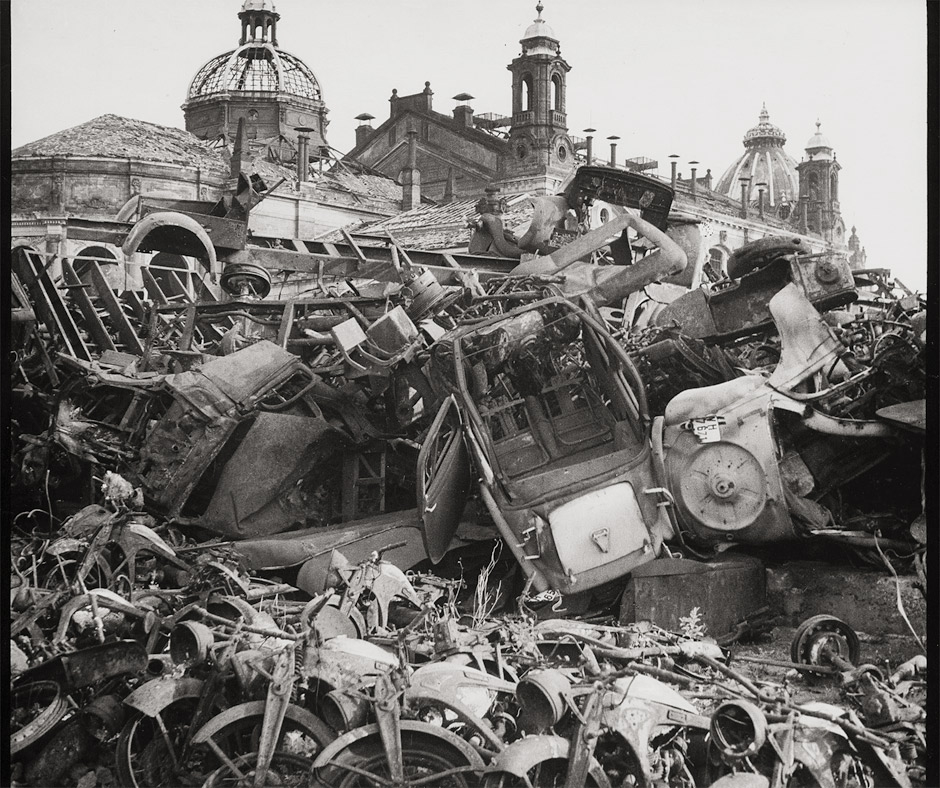 Richard Peter Sen | Kraftfahrpark im Ausstellungsgelände, Dresden,1946 ...