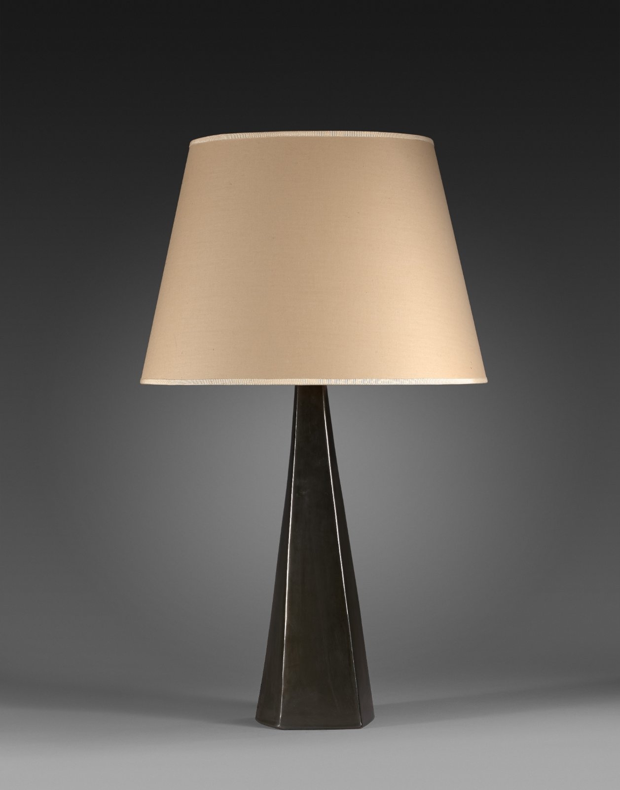 Georges Jouve | Rare PIED de lampe en céramique émaillée (1950) | MutualArt