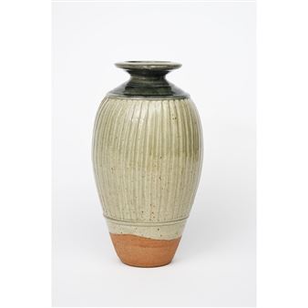 Batterham Richard | Vase | MutualArt