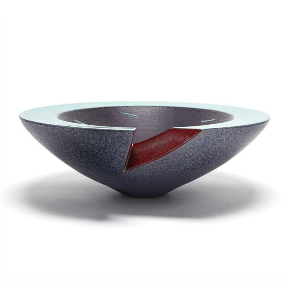 Masuo Ojima | Large Memphis Art Pottery Center Bowl | MutualArt