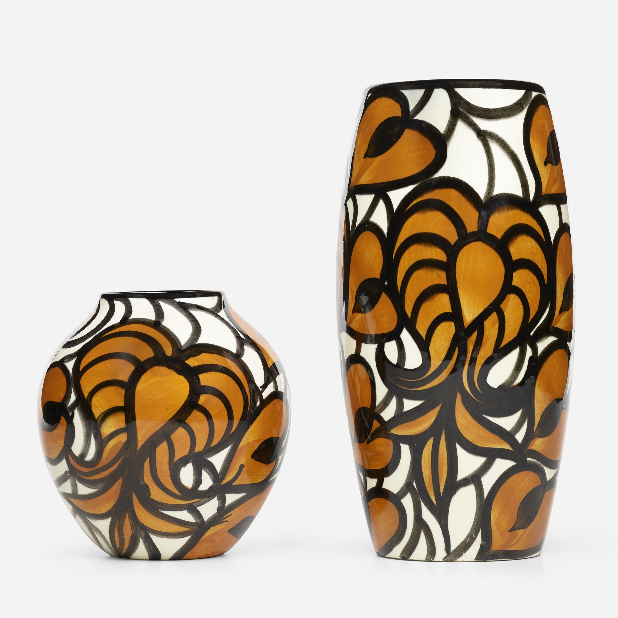 Eva Zeisel | vases, set of two (Circa 1930) | MutualArt