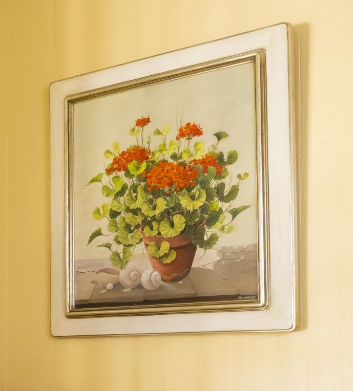 Leslie Wainwright | Geraniums and seashells | MutualArt