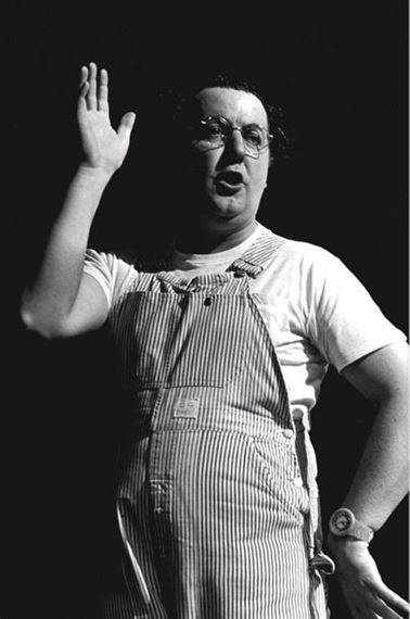 Philippe Ledru | Portrait de Coluche lors d'un de ses spectacles ...