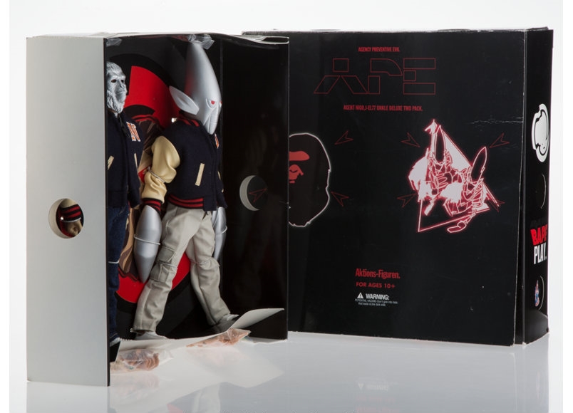 Medicom Toy | APE Agent Nigo, J-E1 77 Unkle Deluxe Two Pack (2000 ...