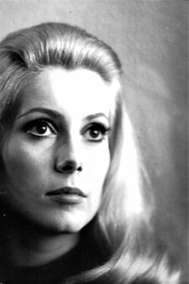 Uberto Guidotti | 13 Artworks | MutualArt