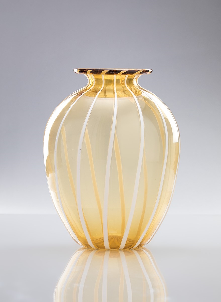 Napoleone Martinuzzi | Vaso (Circa 1920) | MutualArt