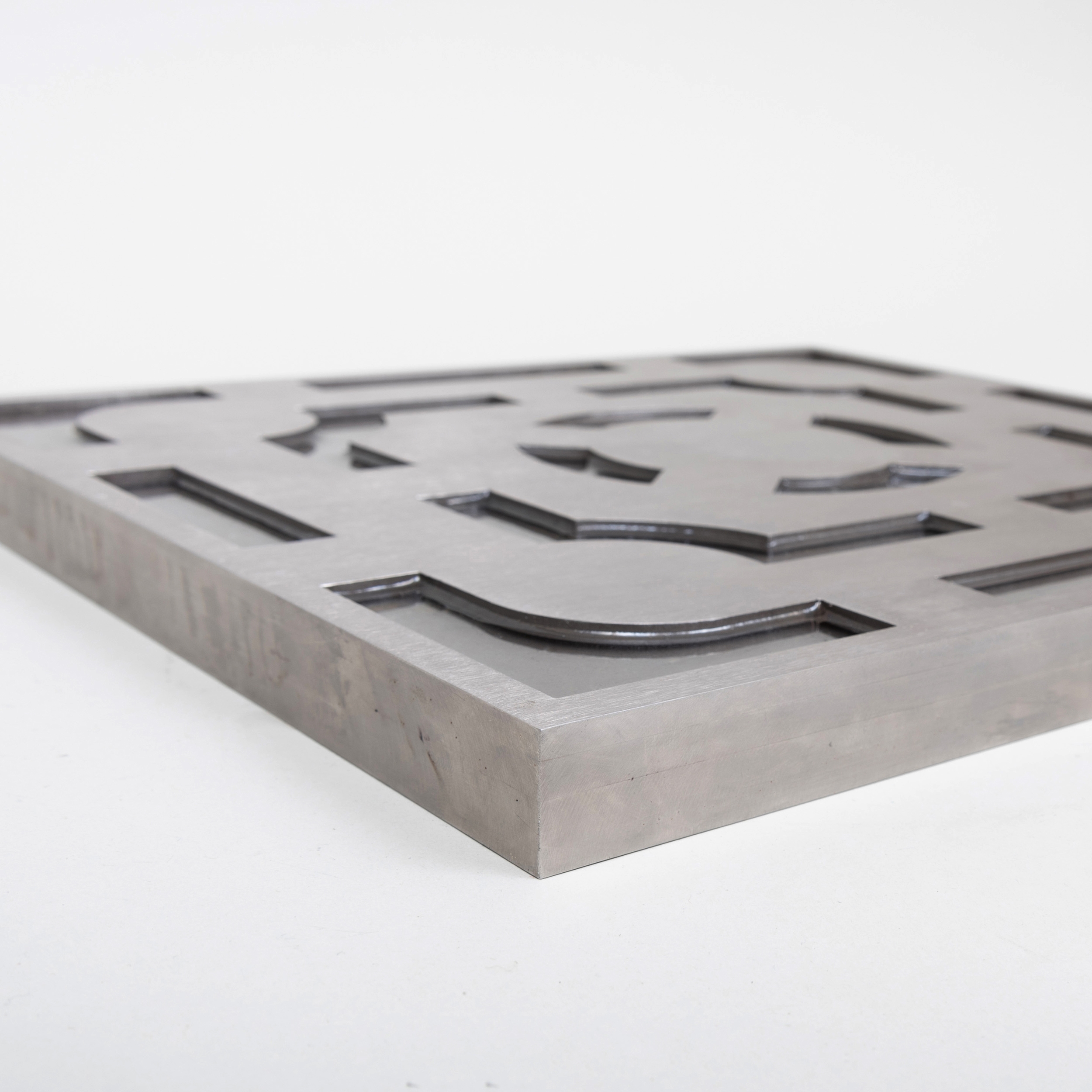 Valeska Soares | Untitled (Model After Vanishing Point) (1998) | MutualArt