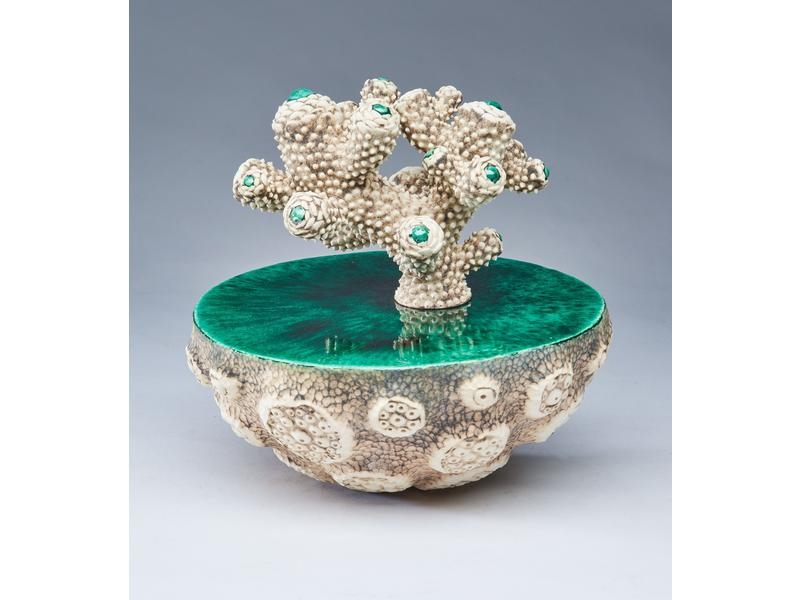 Éliane Monnin | Sculpture unique en faïence modelée | MutualArt