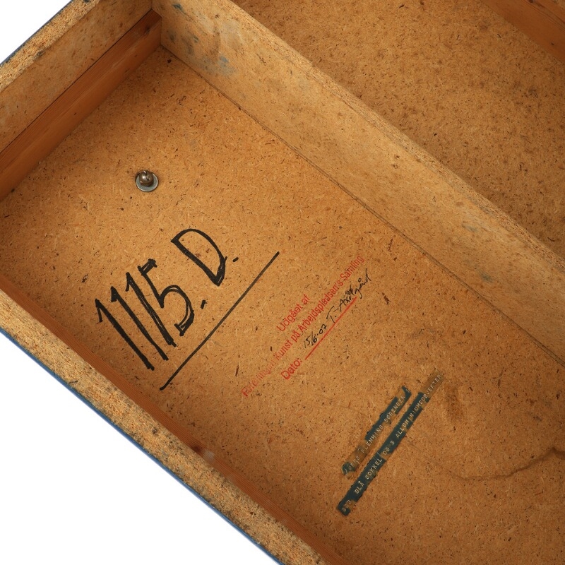 Jens-Flemming Sorensen | “Blå sokkel og 3 aluminiumsobjekter” | MutualArt