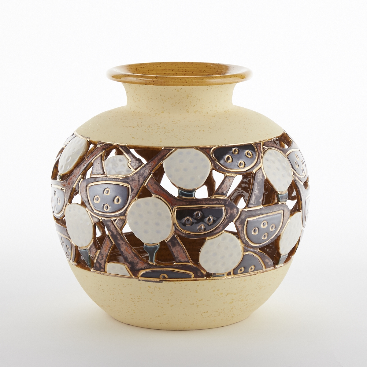 Bonnie Waletzko | Reticulated Golf Vase | MutualArt