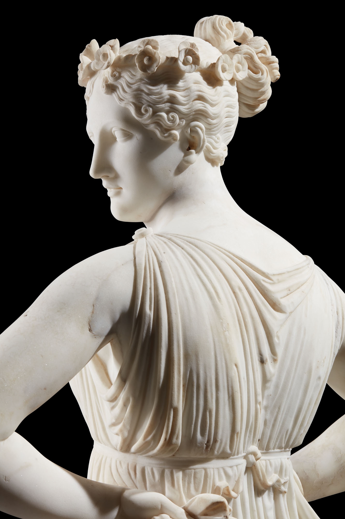 Antonio Canova | FIGURE EN MARBRE REPRÉSENTANT LA DANSEUSE LES MAINS ...