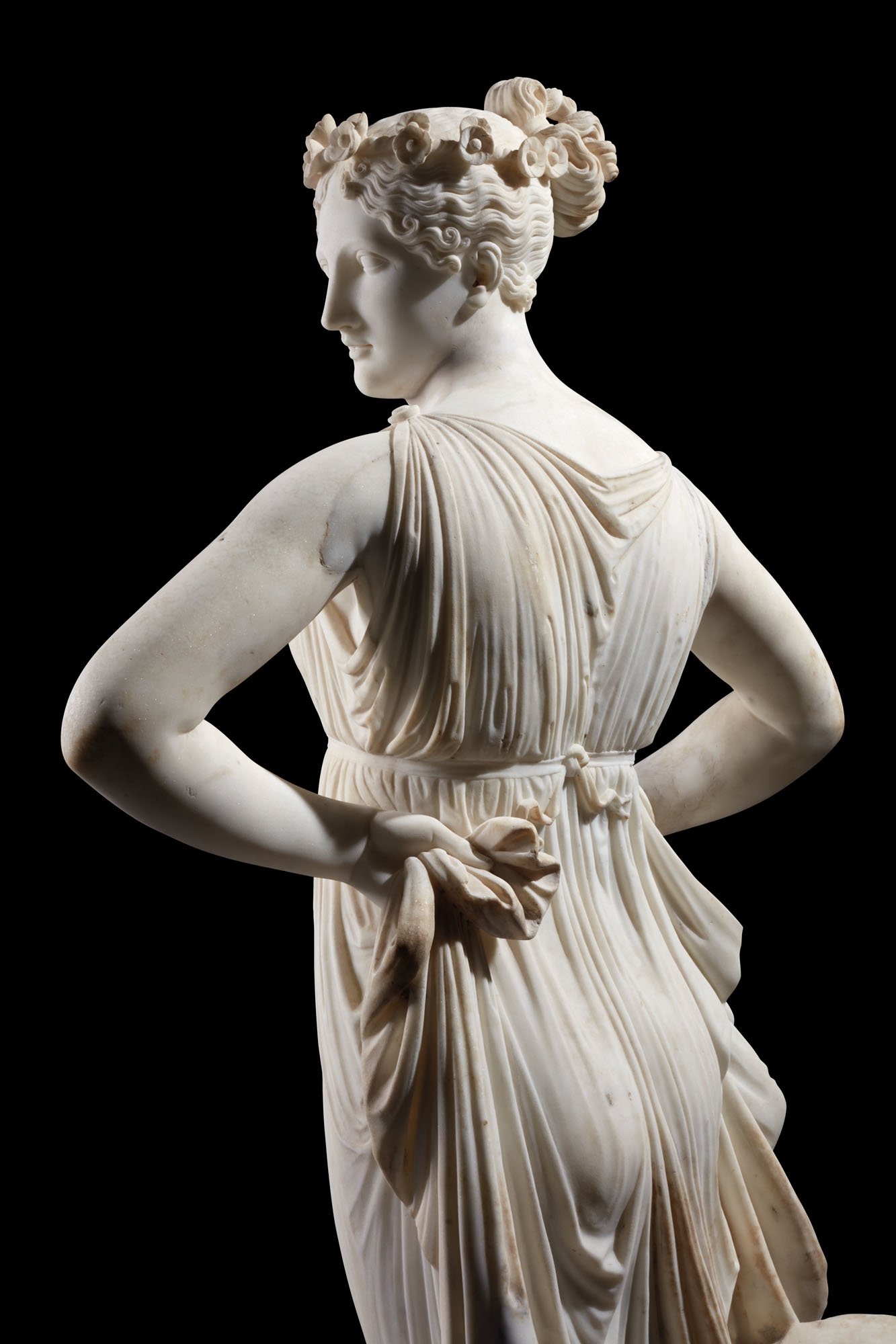 Antonio Canova | FIGURE EN MARBRE REPRÉSENTANT LA DANSEUSE LES MAINS ...