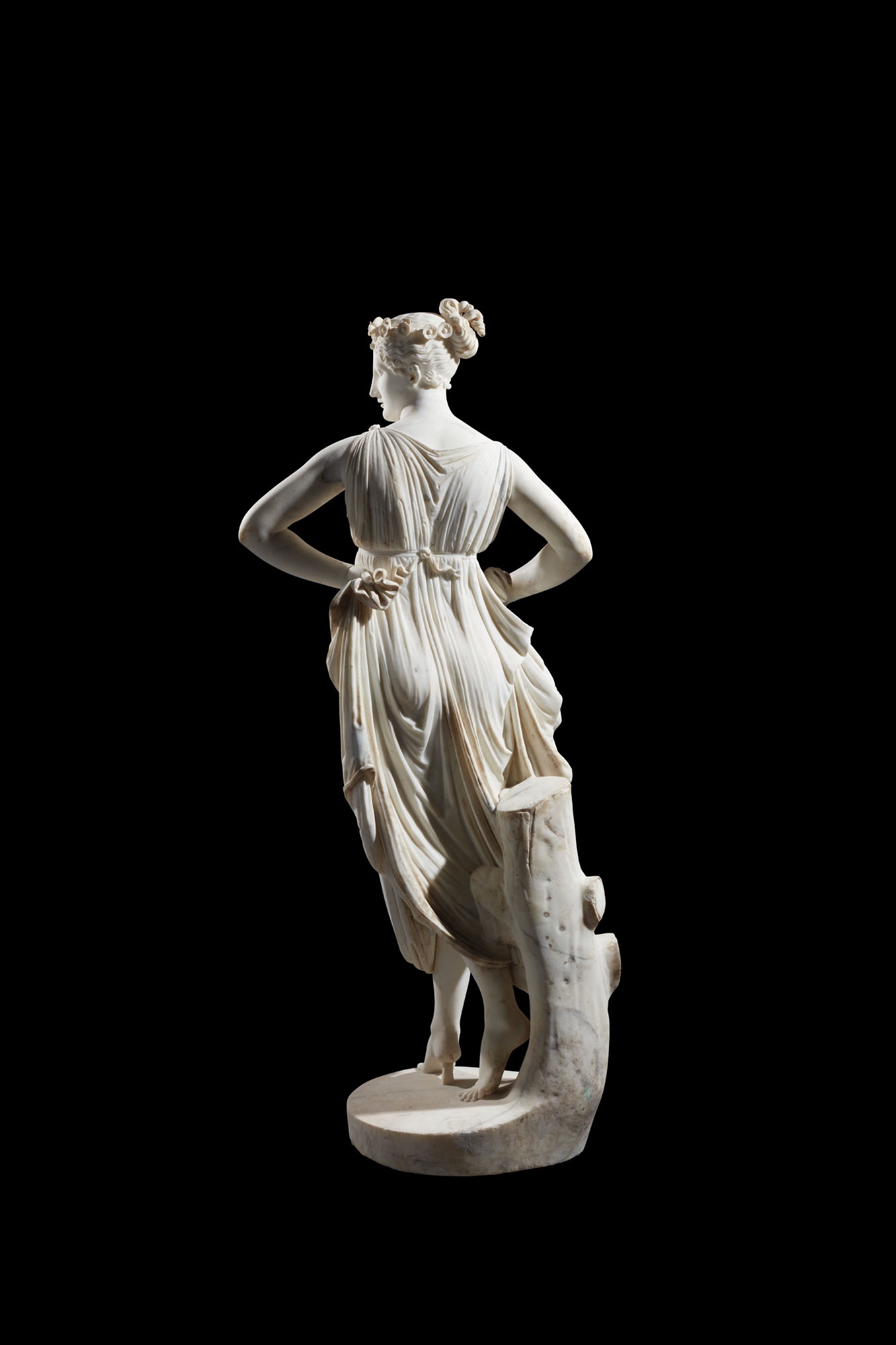 Antonio Canova | FIGURE EN MARBRE REPRÉSENTANT LA DANSEUSE LES MAINS ...