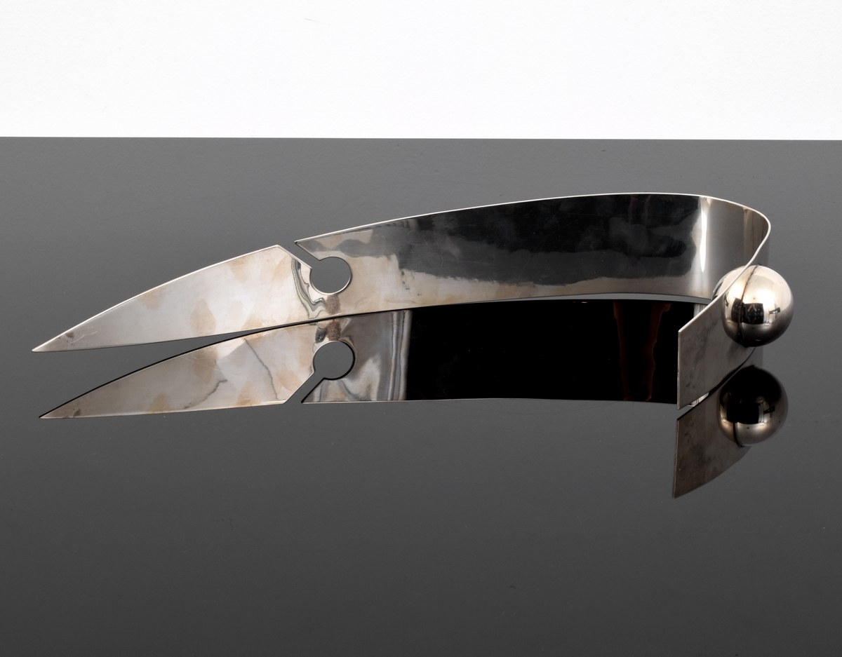 David Zelman | Prologue 2000 Single Flower Vase (2000) | MutualArt