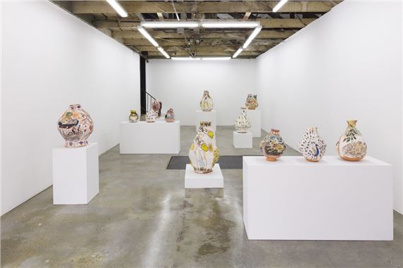 Jennifer Rochlin | Exhibitions | MutualArt