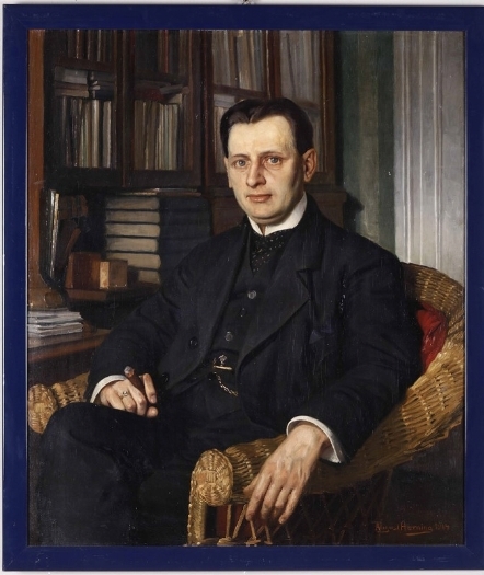 August Haerning | Gentiluomo con sigaro nello studio | MutualArt