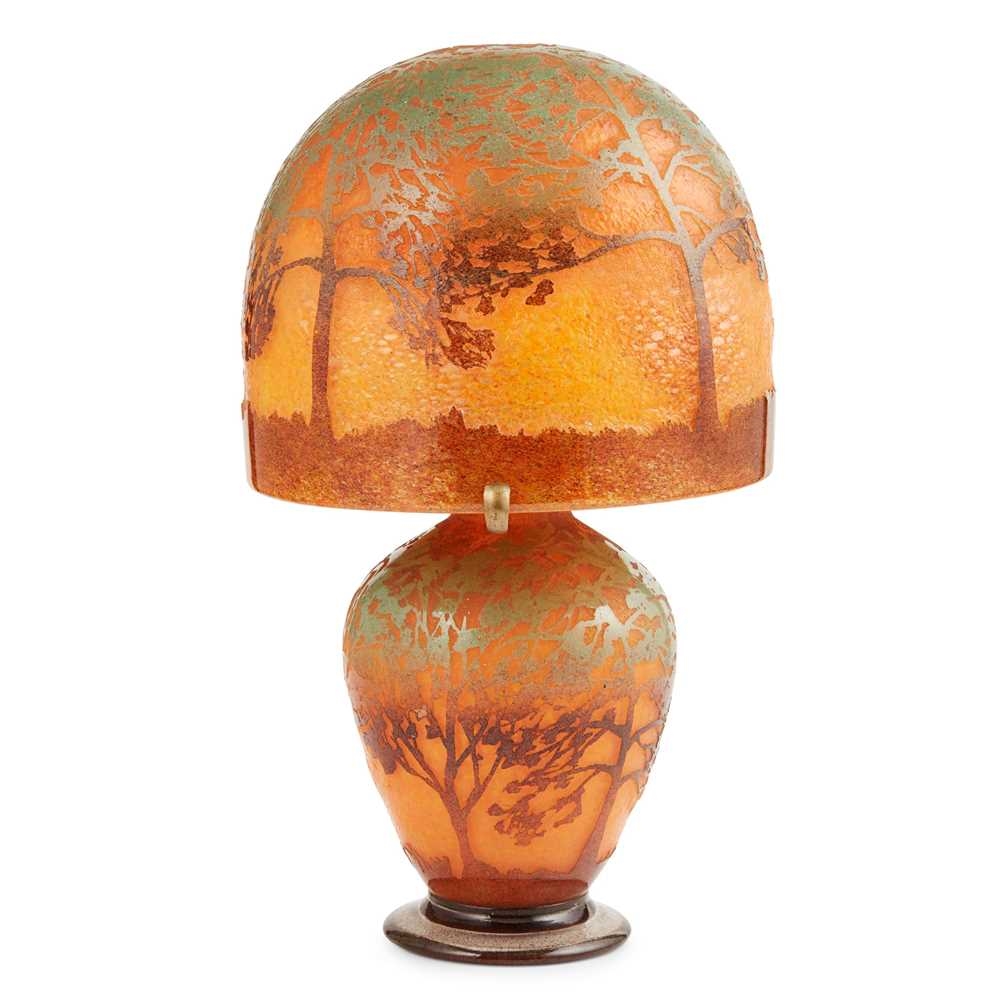John Moncrieff Ltd. | RARE 'MONART' CAMEO GLASS LAMP | MutualArt