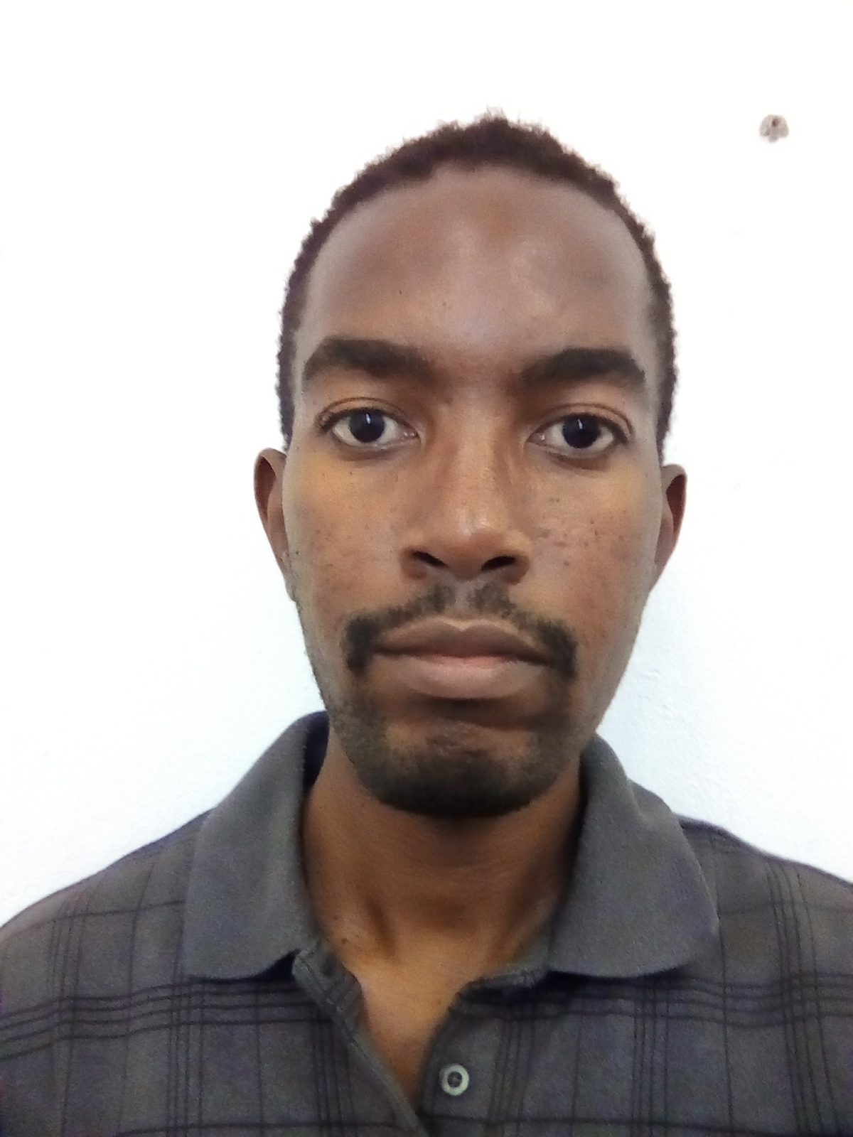 Thebe Phetogo | Watching as it happens | MutualArt