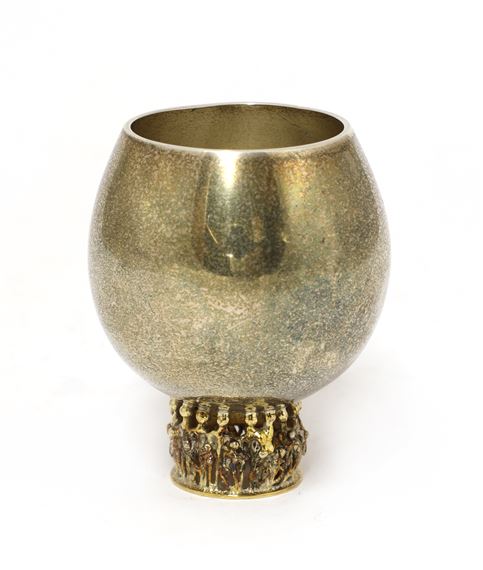 Stuart Devlin | A silver gilt goblet (1973) | MutualArt