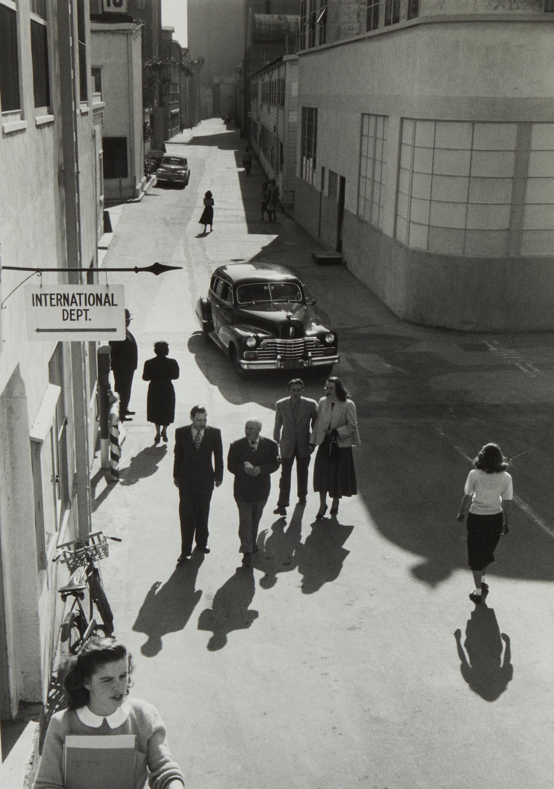 Ruth Orkin | Main Street with Messenger Girl Vee Carson, MGM Studios ...