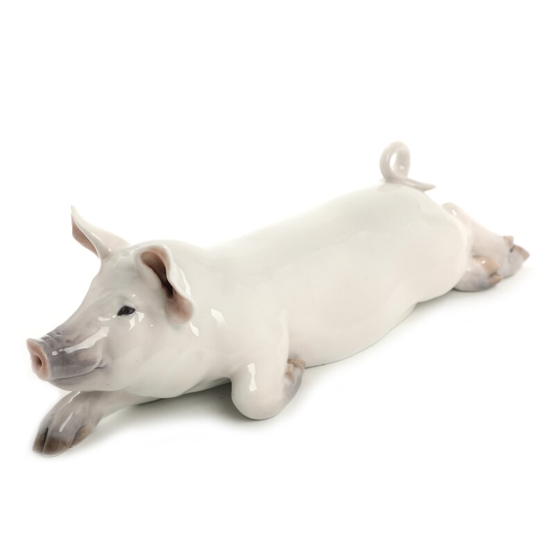 Erik Nielsen | Stretched pig | MutualArt