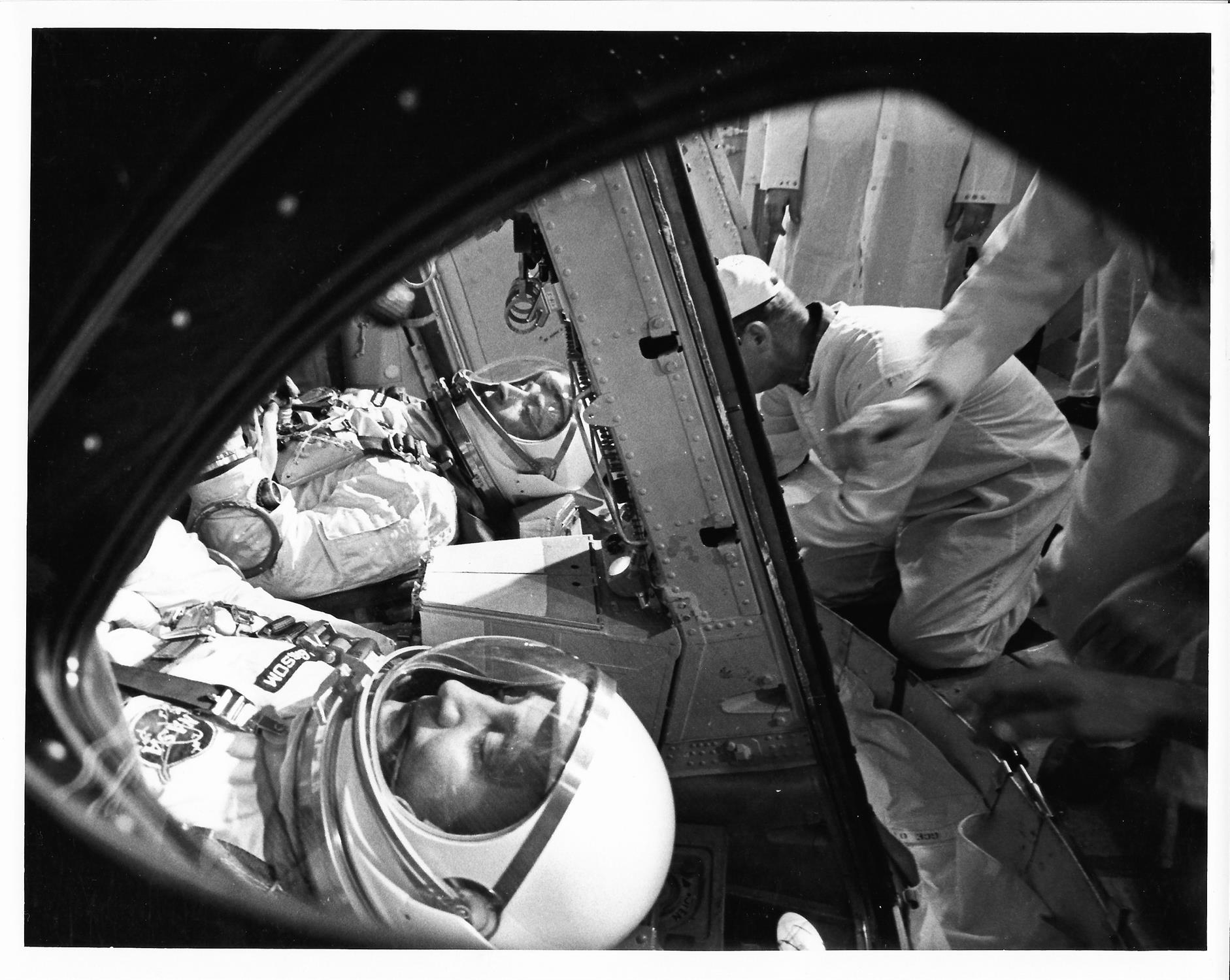 NASA | Portrait of the first team and four views of pre-flight ...