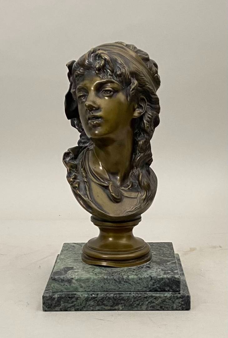 Auguste Rodin | Buste de Suzon | MutualArt