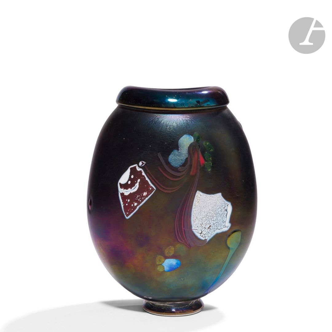 Robert Pierini | Large blown glass vase on heel with hemmed neck ...