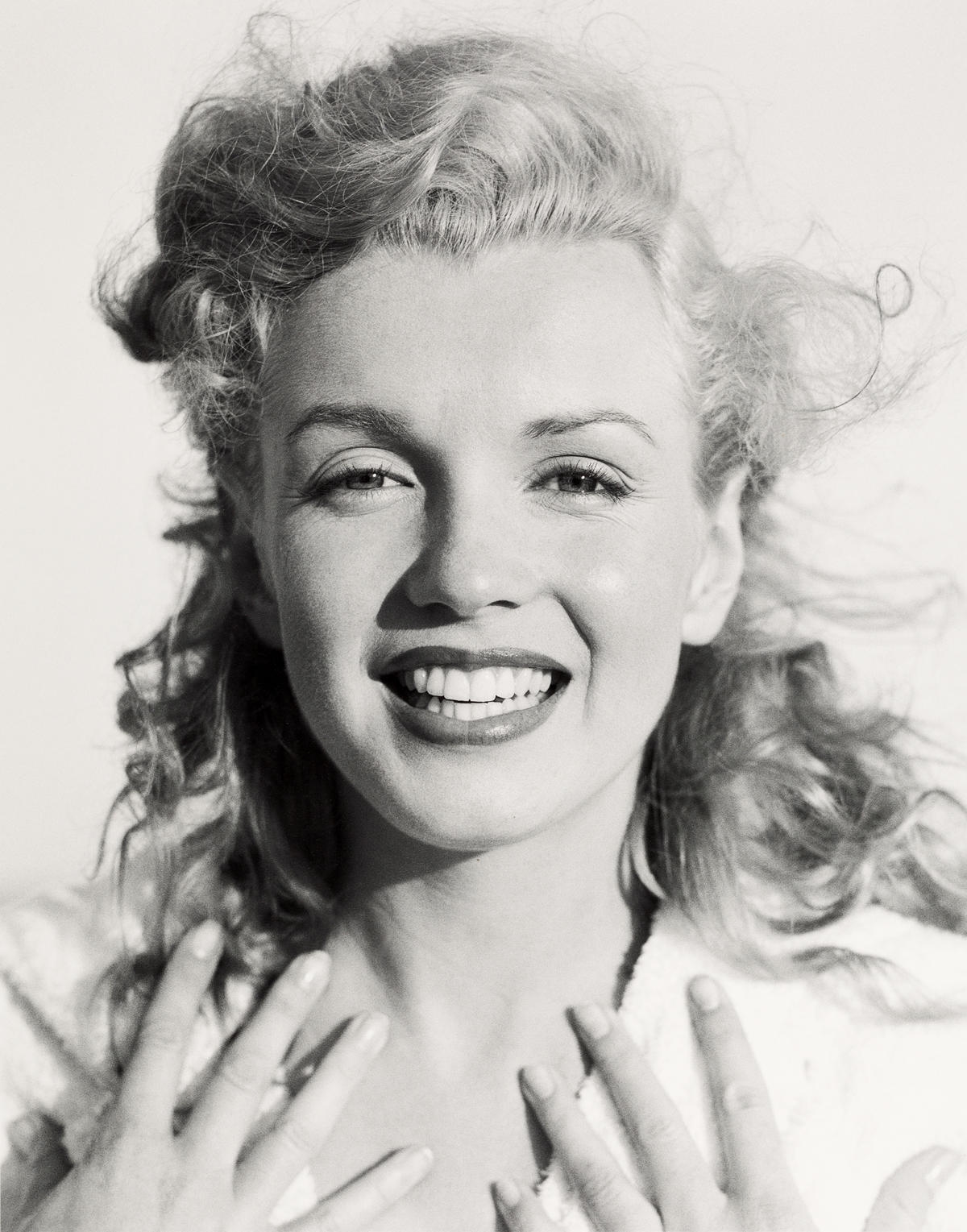 Andre de Dienes | Marilyn Monroe, Tobey Beach | MutualArt