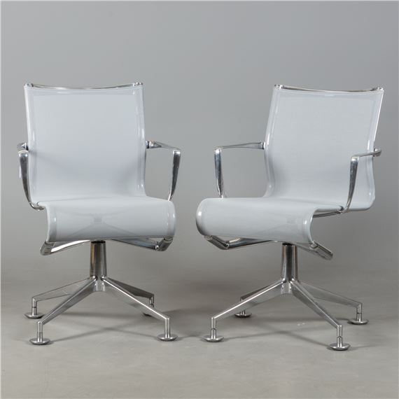 Alberto Meda | Pair of swivel chairs, Meetingframe 44, Alias | MutualArt