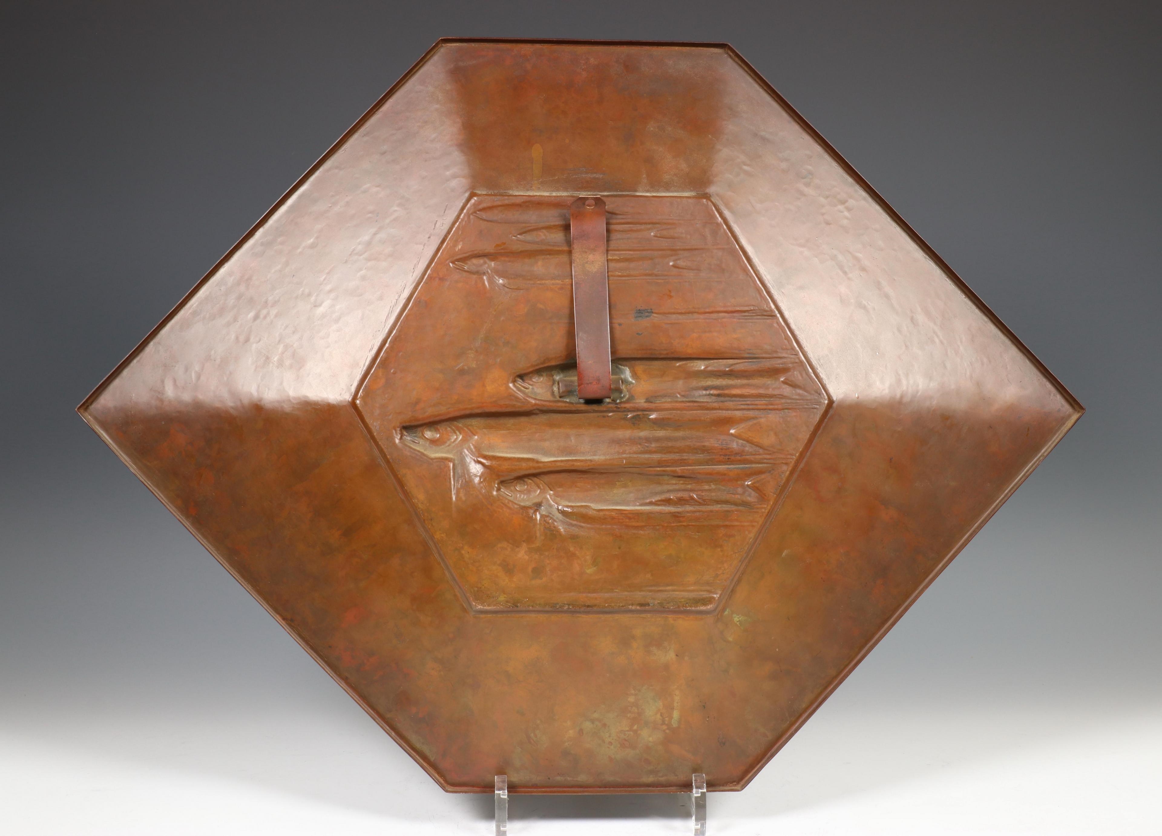 Karl Joseph Gellings | Rood koperen schaal (Circa 1935) | MutualArt